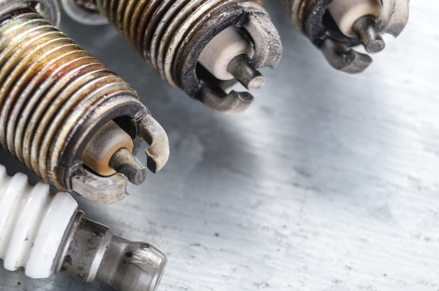 How to Recognize Bad Spark Plugs Symptoms